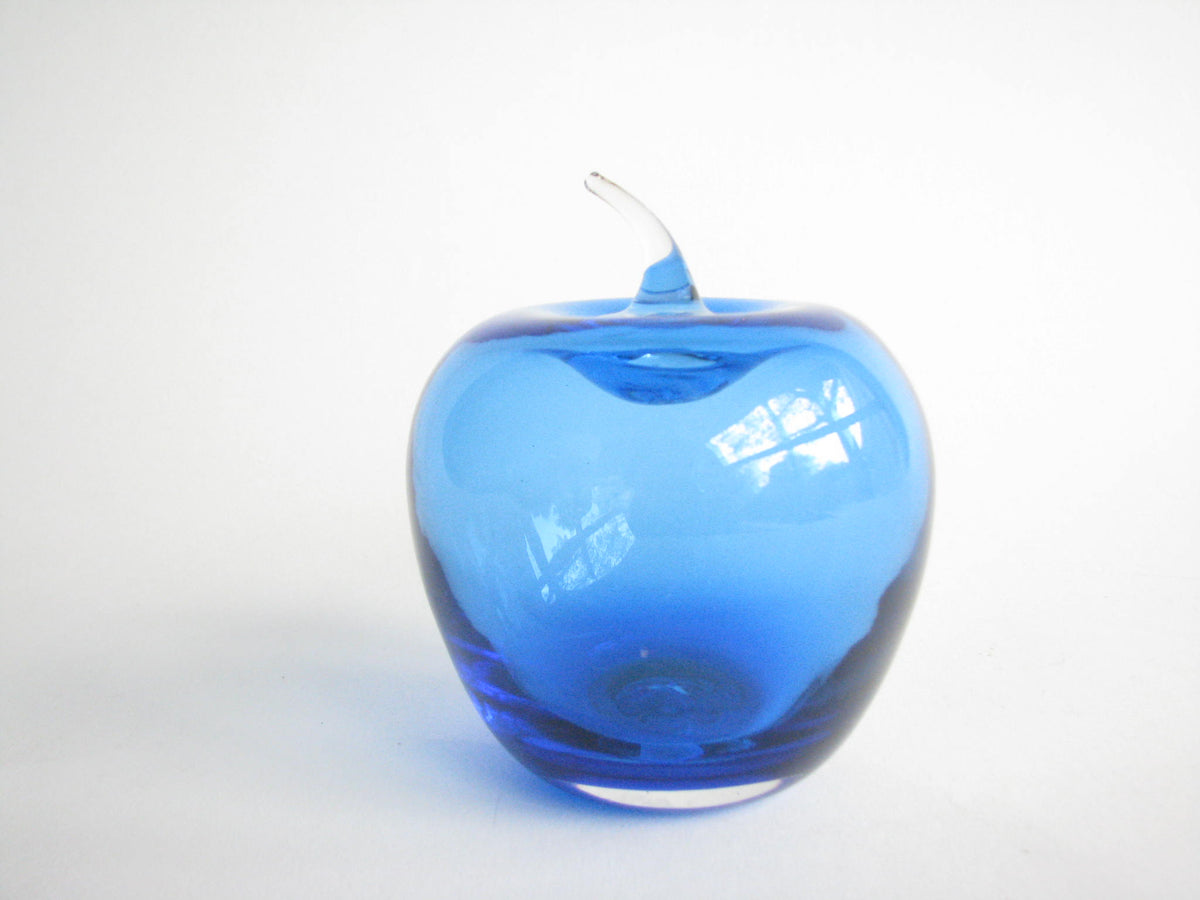 Vintage Blenko Azure Blue Glass Apple with Stem – edgebrookhouse