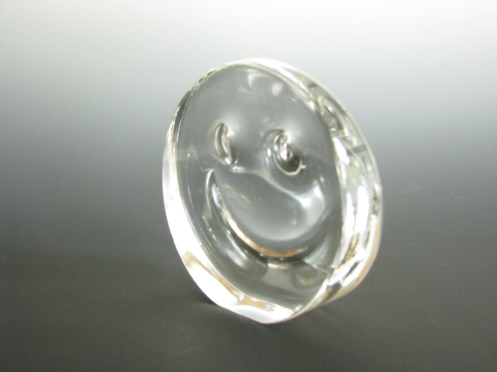 Vintage Clear Glass Smiley Face Paperweight – edgebrookhouse