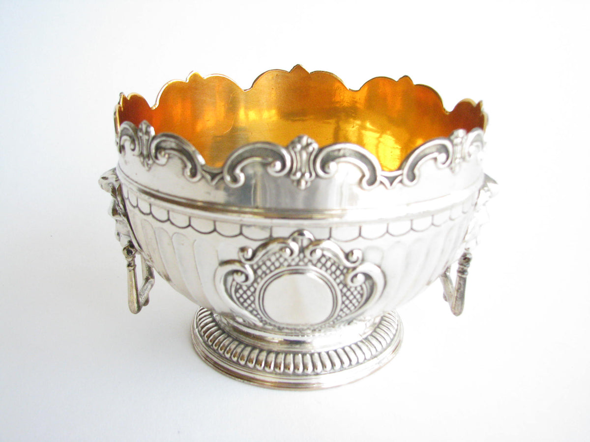 1950s English Georgian Style Silver Plated Decorative Monteith Bowl by ...