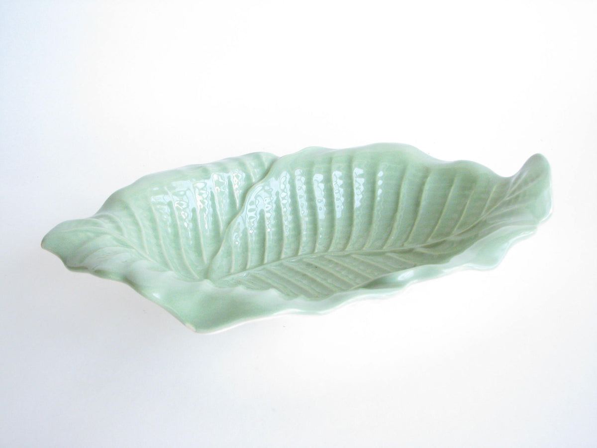 Vintage Red Wing Potteries Green Leaf Shaped Pottery Serving Bowl ...